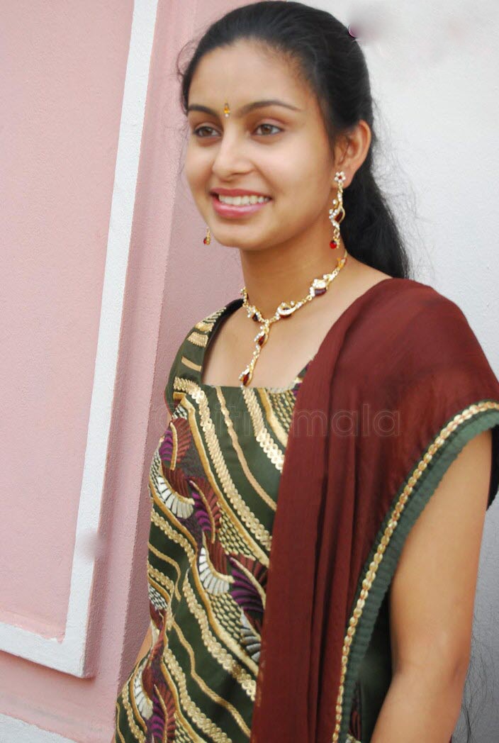 Hot Picture World: Dance Actress Abinaya Exclusive Photo Album