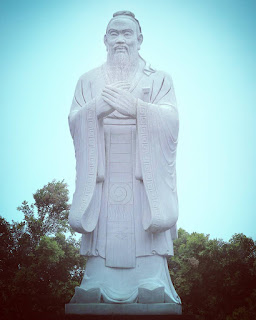 Agama konghucu / ru jiao - Spiritual Universal Jakarta