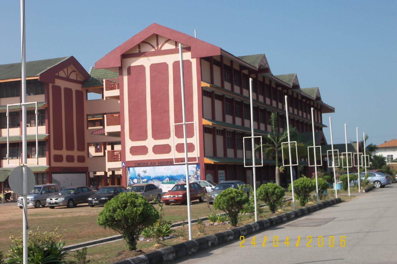 sk taman bukit rambai - LilahtaroSellers