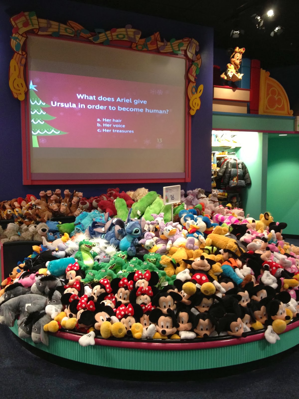 imaginear tony: A Classic Disney Store