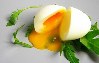 6 Cara Memasak Telur Setengah Matang Yang Tepat