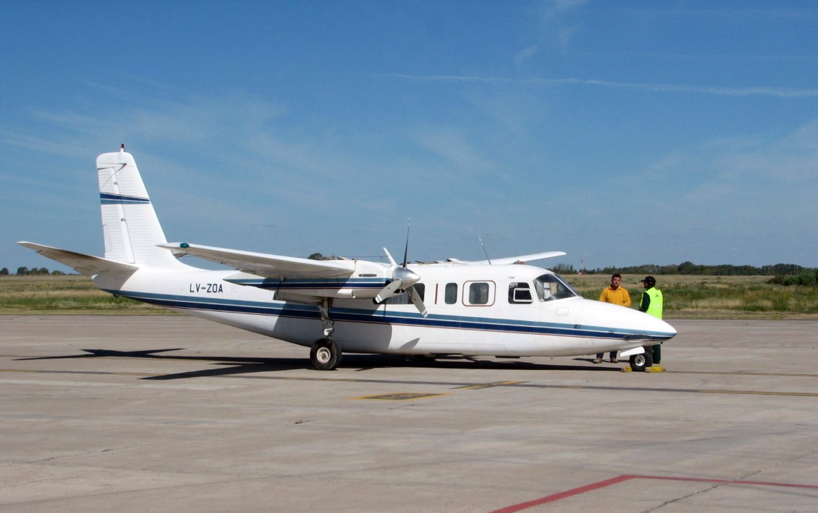 Historias Individuales: LV-ZOA Aero Commander 680FL Grand Commander c/n ...
