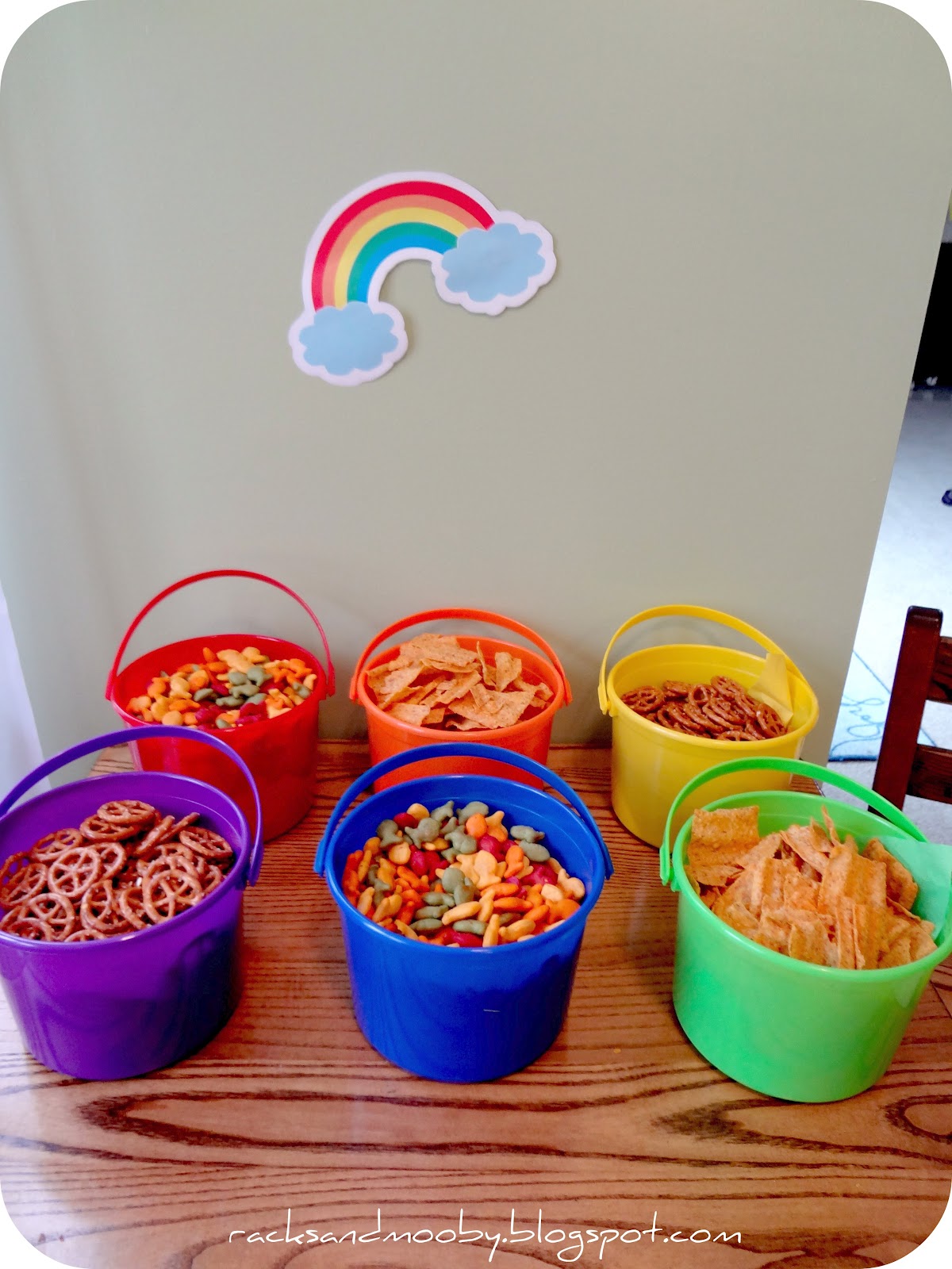 RACKS and Mooby: Rainbow Birthday Party