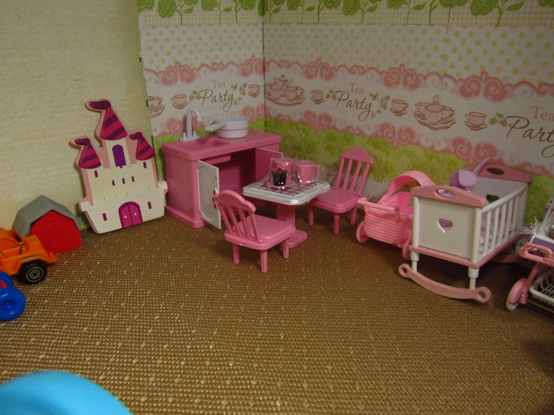 Fashion Dolls at Van's Doll Treasures: The New Daycare Opens Next Week!