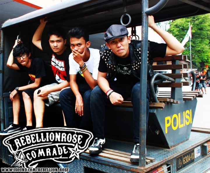 Lagu Rebellion Rose Terbaik Abad Ini | Musiknisasi