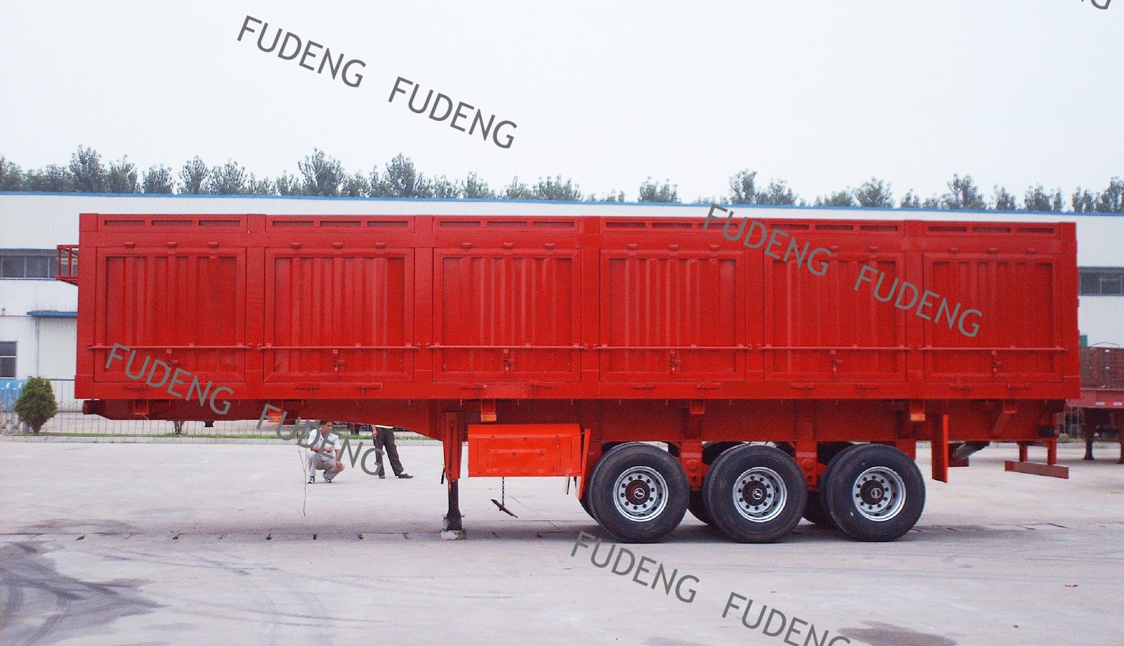 Shandong Fudeng Automobile Co.,Ltd: China tri-axle enclosed cargo box ...