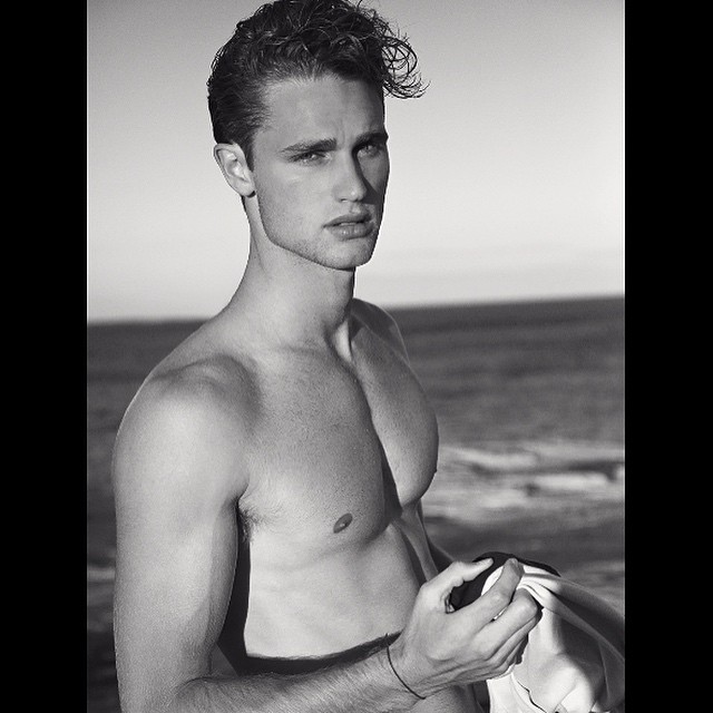 Hunksinswimsuits: July 2020