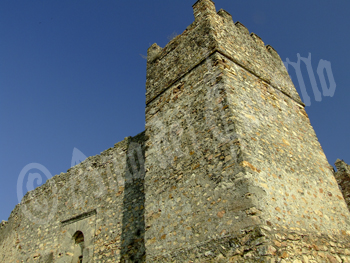 AMO DEL CASTILLO: TÉCNICAS CONSTRUCTIVAS. EL MAMPUESTO