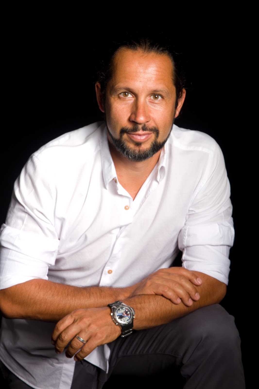 Mais Que Uma Leitora: [Divulgação] Lançamento do livro 'Abre' de Mário ...