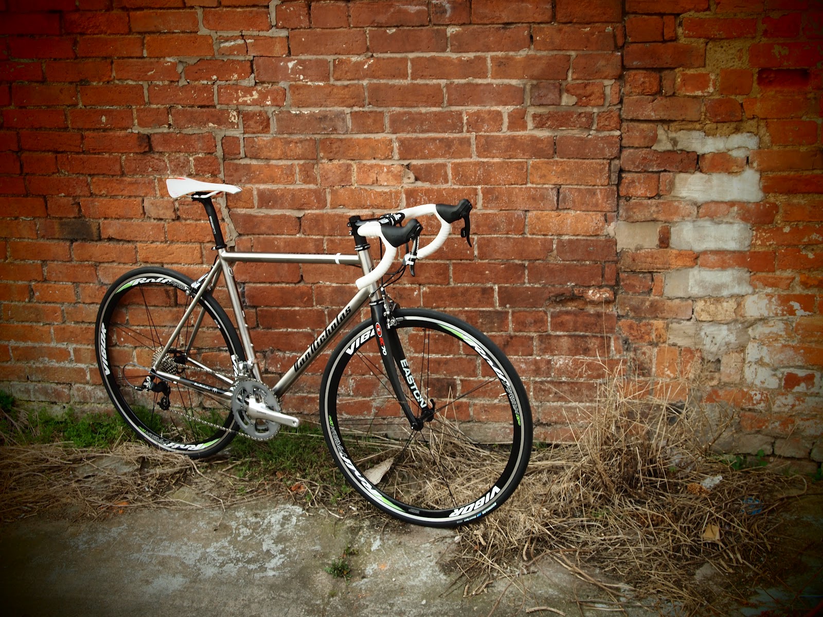 Kinetic Rush Shop Blog: Van Nicholas Mistral Close Up.