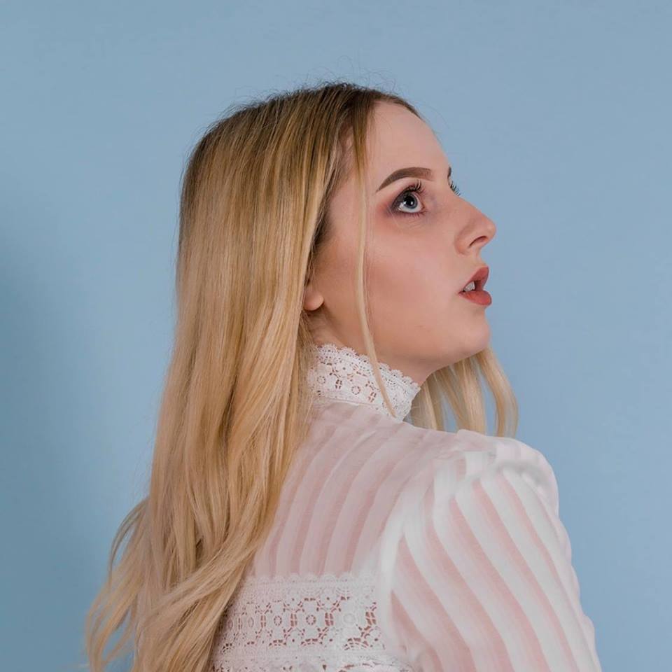 Surfacing: Launa Bursts Onto The Scene With 'You Make Me' [New Artist ...