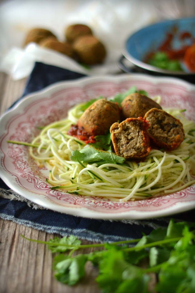 Sweet Gula: Almôndegas de Beringela com Ras el Hanout e Noodles de ...