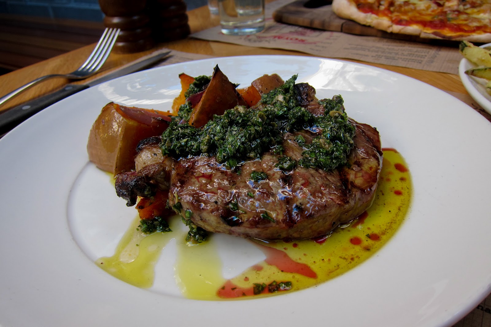 Shutterbug: Review: Royal Saxon