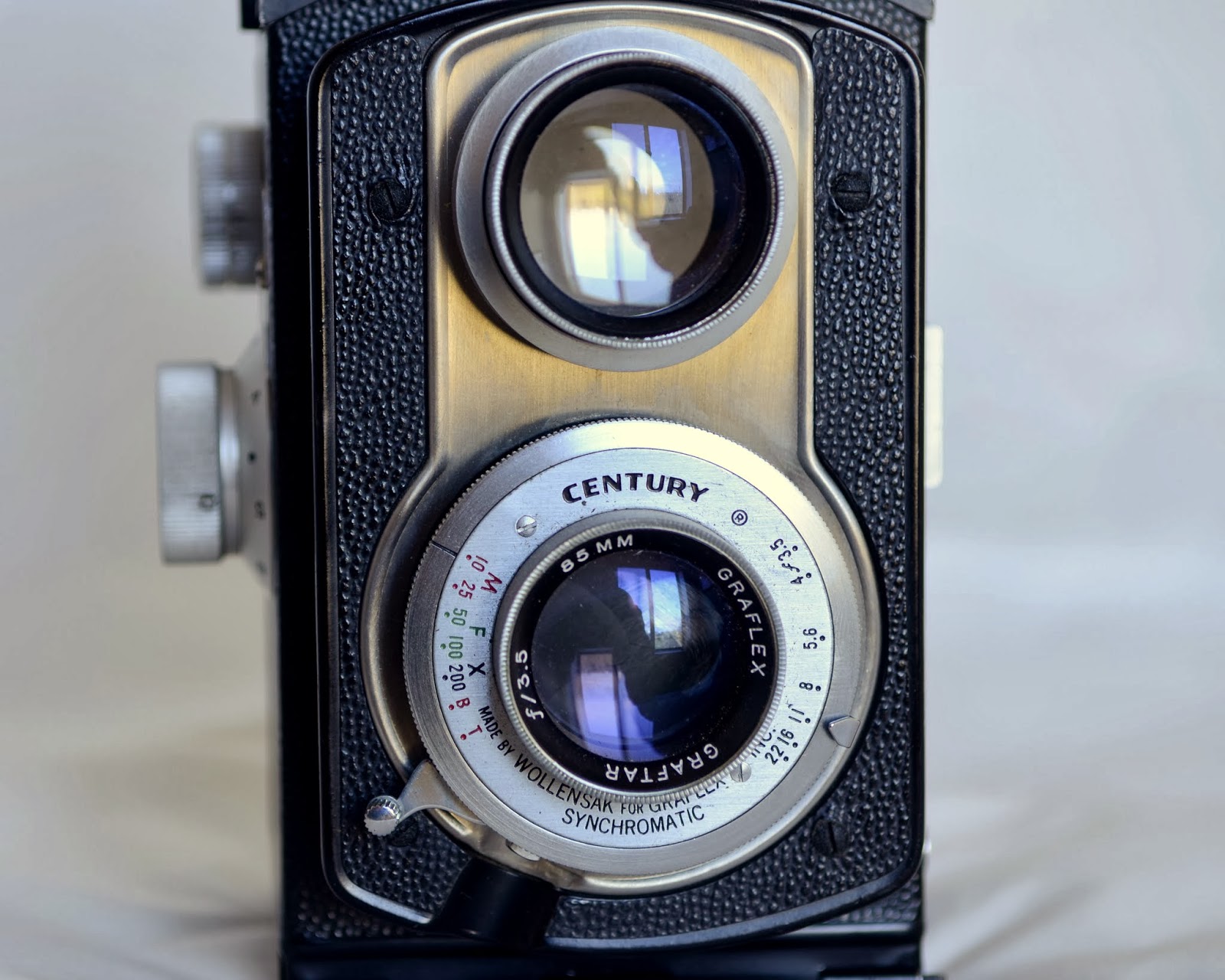 Vintage Camera House: Graflex 22