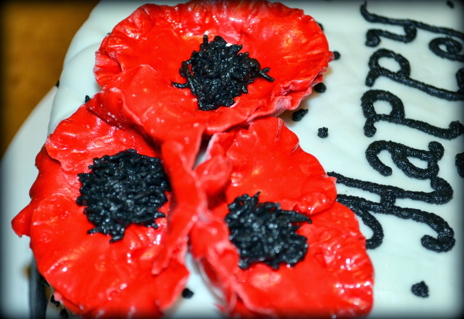 Sew Sweet: Confectionary and Crafts: It's coming up... poppies!