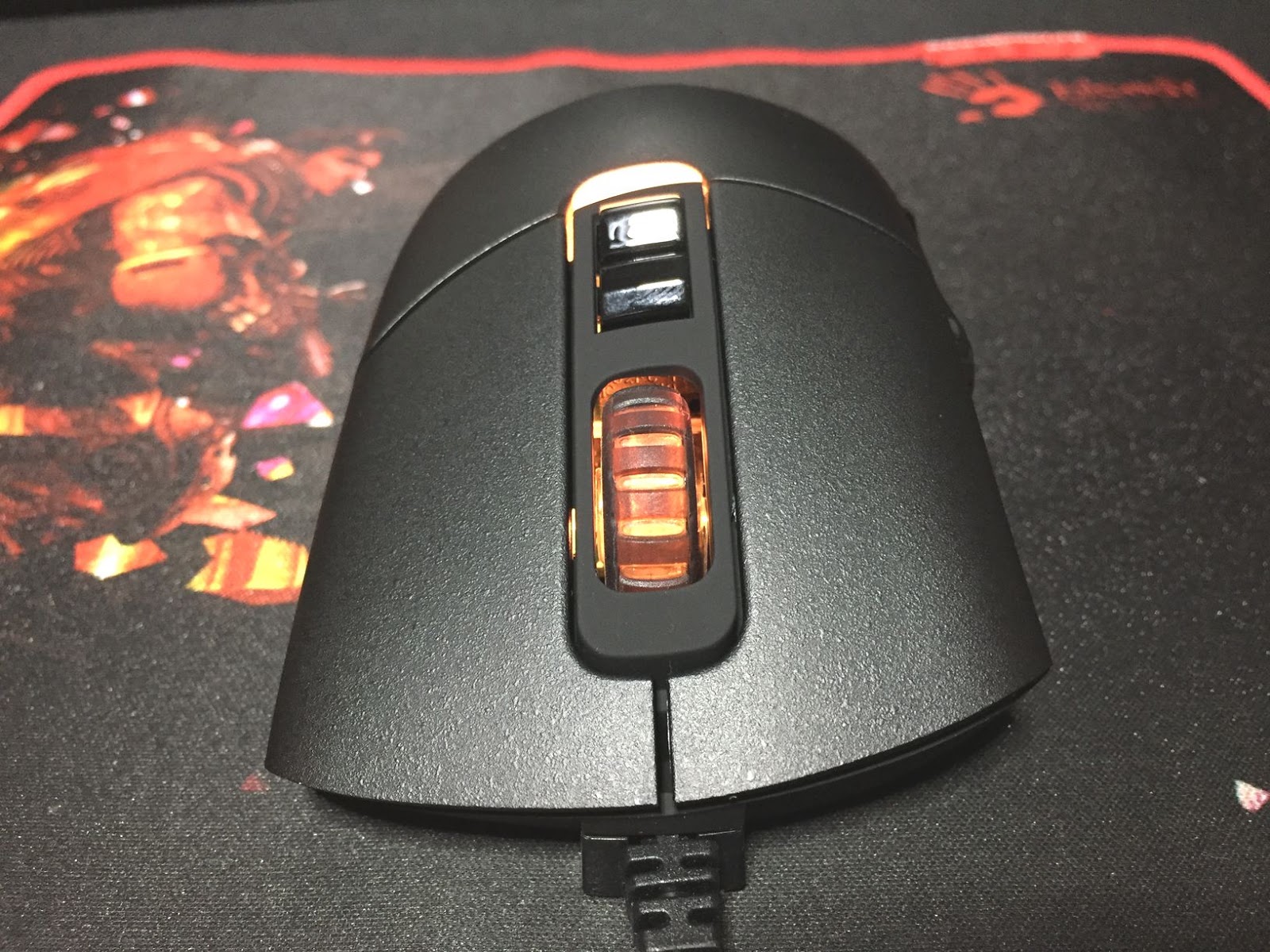Chocolate Device2: Fenek Standard Issue Gaming Mouse