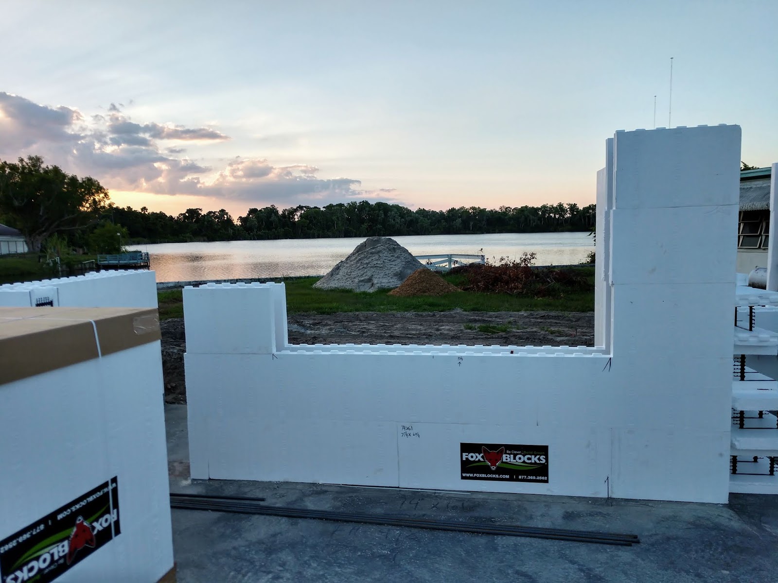 Concept and creation of a Concrete Cottage