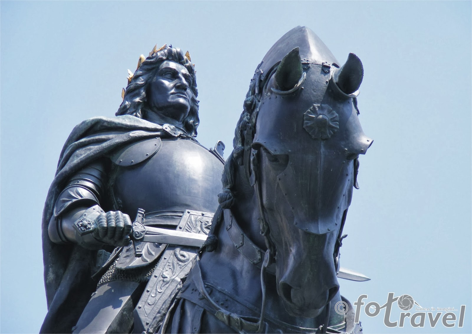 Foto travel: Statuia lui Matia Corvin împlinește 111 ani