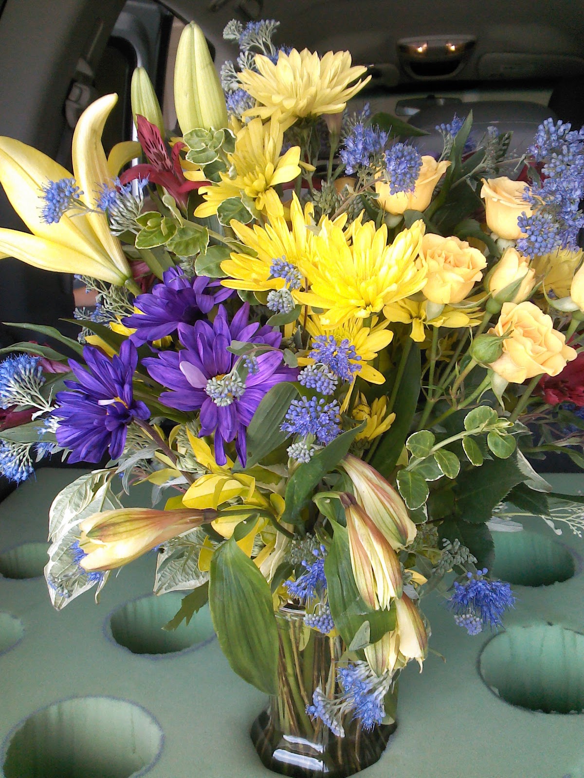 Emmie's Hidden Floral: Bright Birthday Arrangement!!