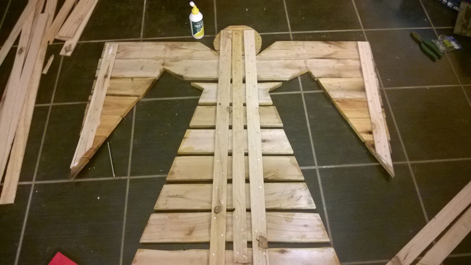 Laura's DIY crafts: Pallet angel