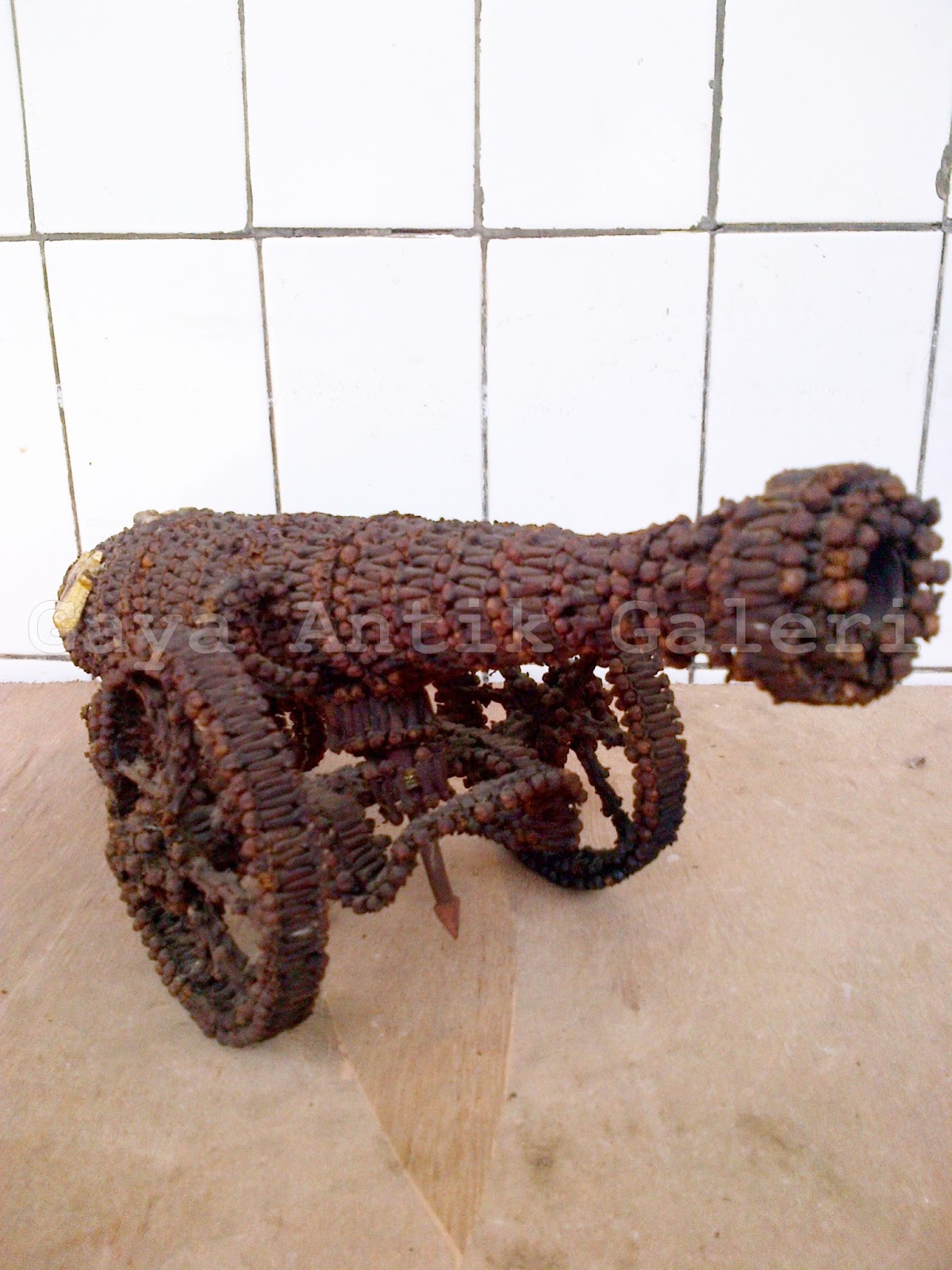 Gaya Antik Galeri : Miniatur Unik Meriam Kuno VOC Bahan Cengkeh