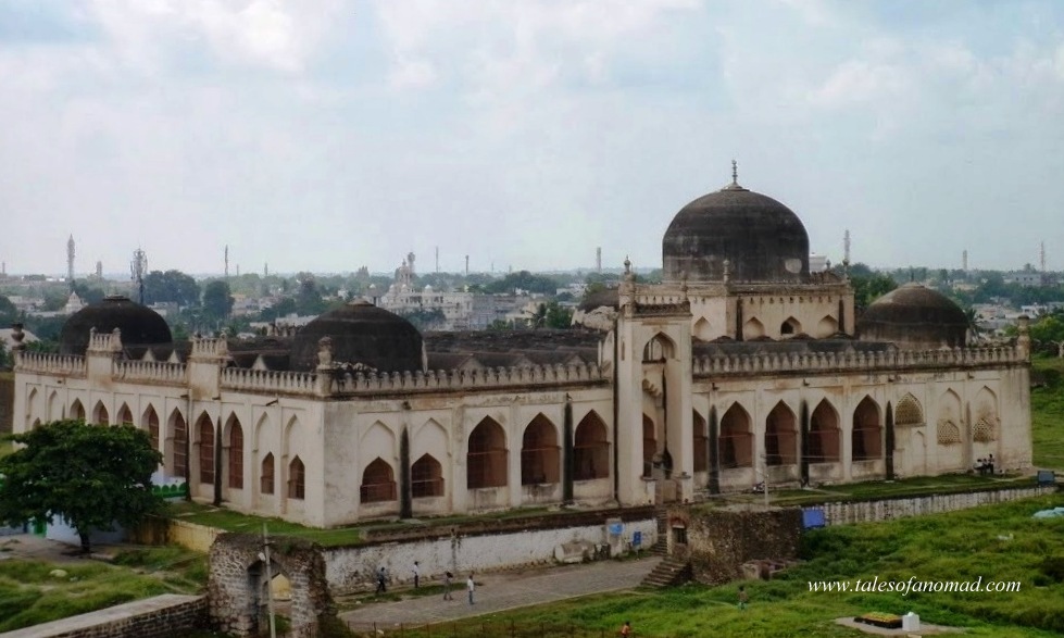 Tales Of A Nomad: Gulbarga- Lost Amidst the Bustle