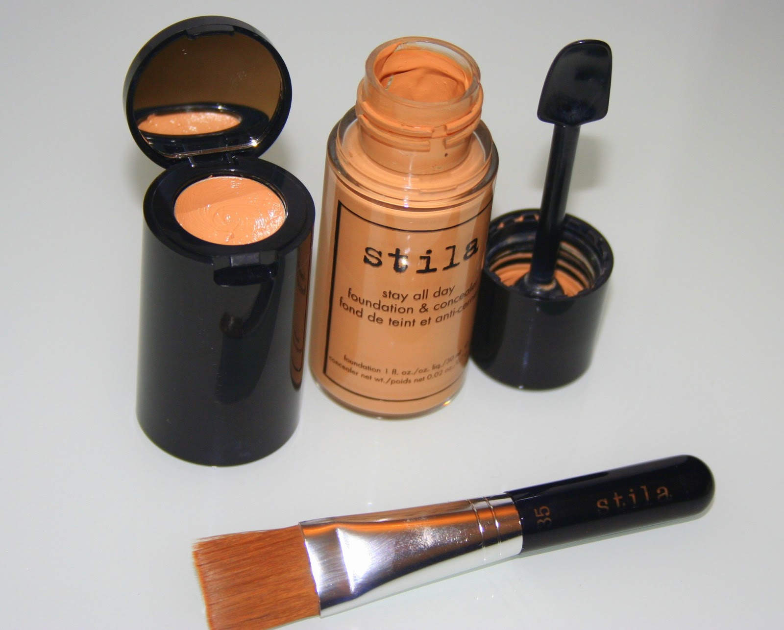 Fashion Maven... Mommy: Stila Stay All Day Foundation and Concealer ...