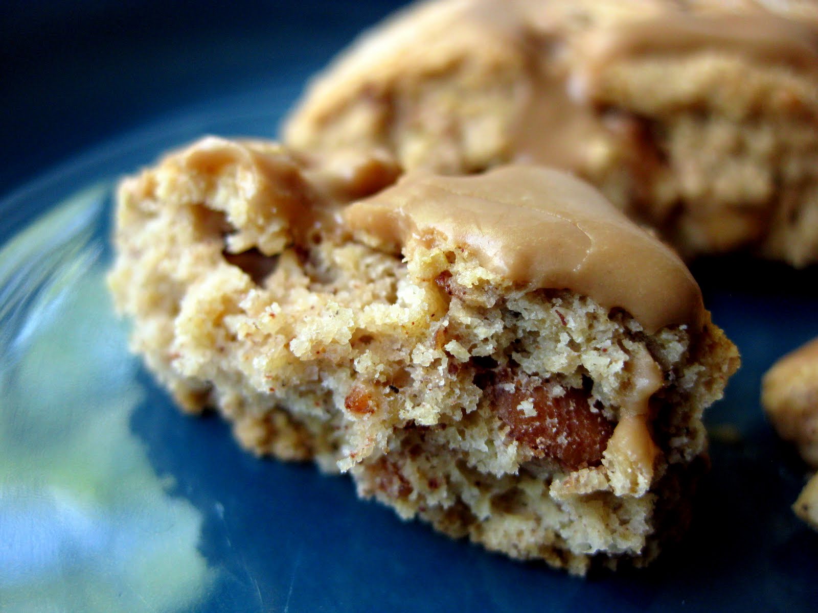 This Gluten-free Life : Maple Oat Nut Scones