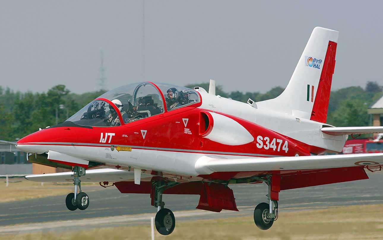 FDRA - Fuerza Aérea: Entrenador avanzado: Prototipo HAL HJT-36 Sitara