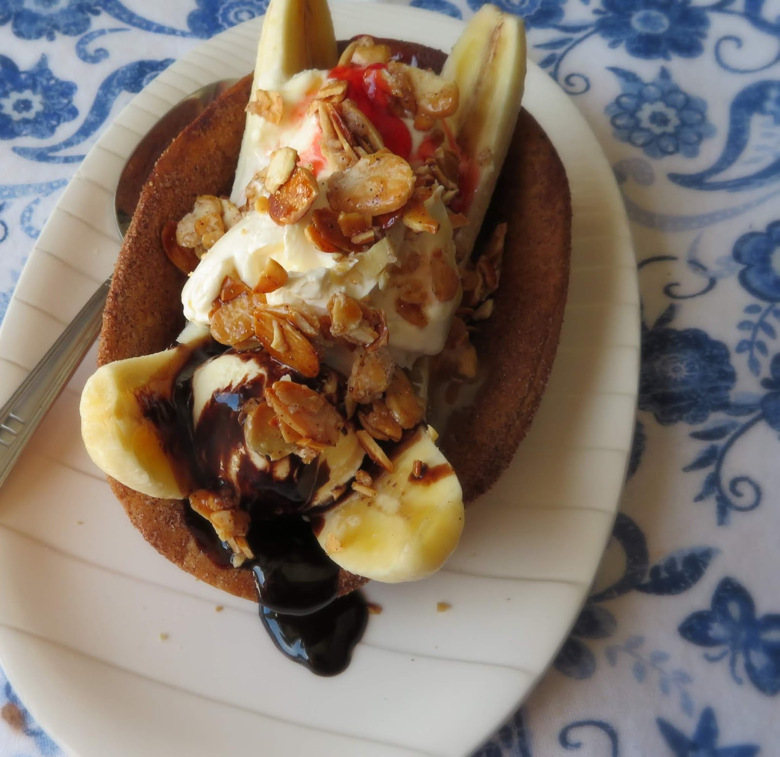 Churro Banana Split Boats | The English Kitchen