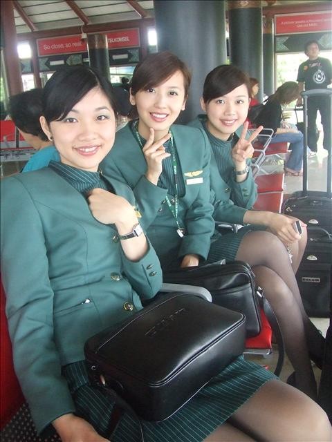Cabin Crew Photos: Eva Air Stewardess Photos