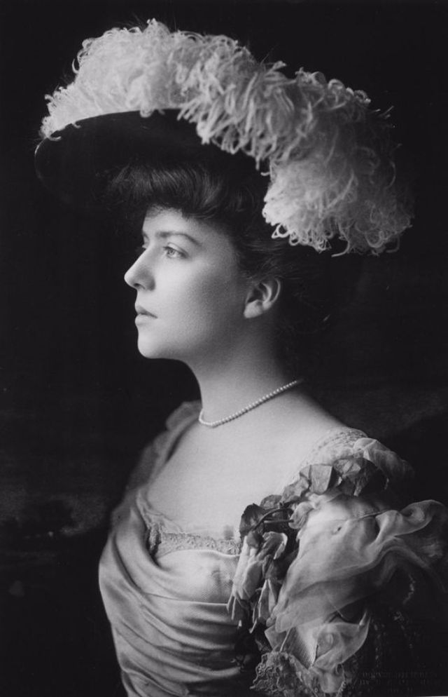 24 Beautiful Vintage Portrait Photos of a Young Alice Roosevelt ...