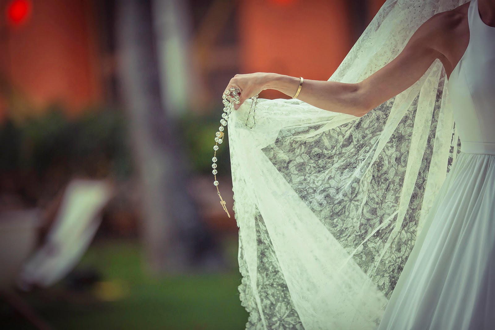 Red Carpet Wedding: Carolina Gonzalez-Bunster and Stefano Bonfiglio ...