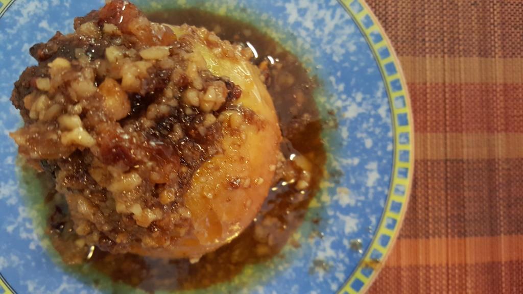 eat-culture: überbackene Äpfel mit Nuss-Metaxa-Füllung (Apple with nut ...