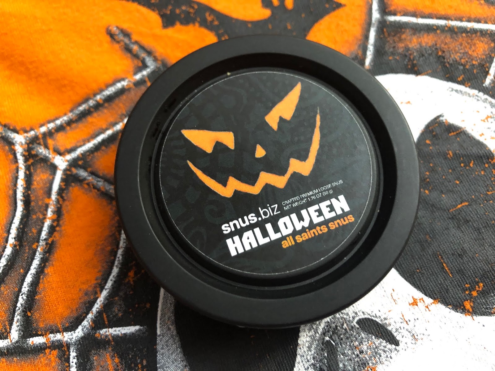 Snus.biz: Halloween (Lös) - Review. 6 January 2020.