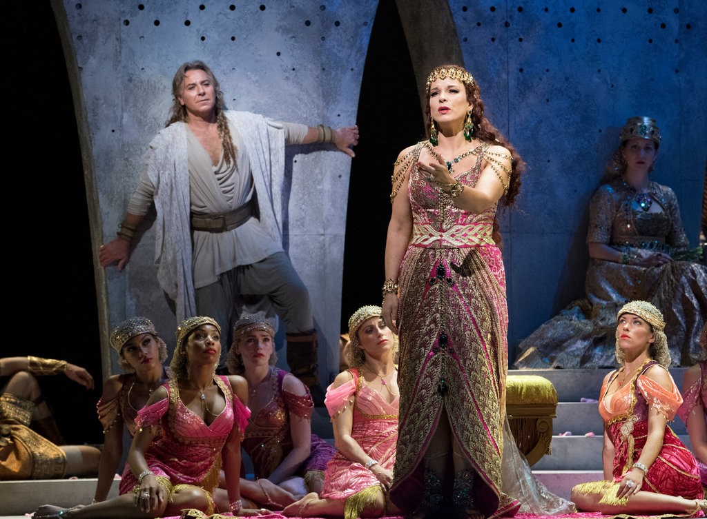 Το Τέταρτο Κουδούνι: Στο Φτερό / Η Finos Film και η Metropolitan Opera ...