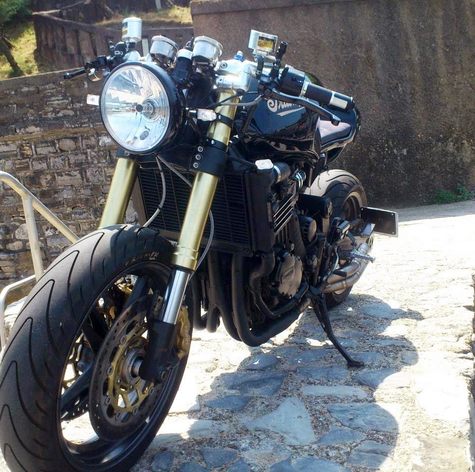 Triumph T301 - Next Future - RocketGarage - Cafe Racer Magazine