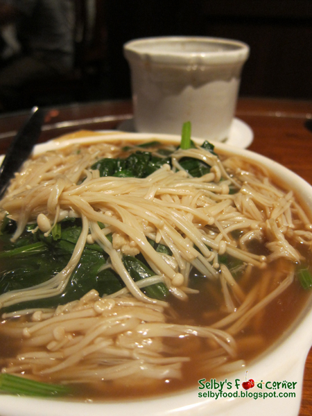 Selby's Food Corner: December 2013