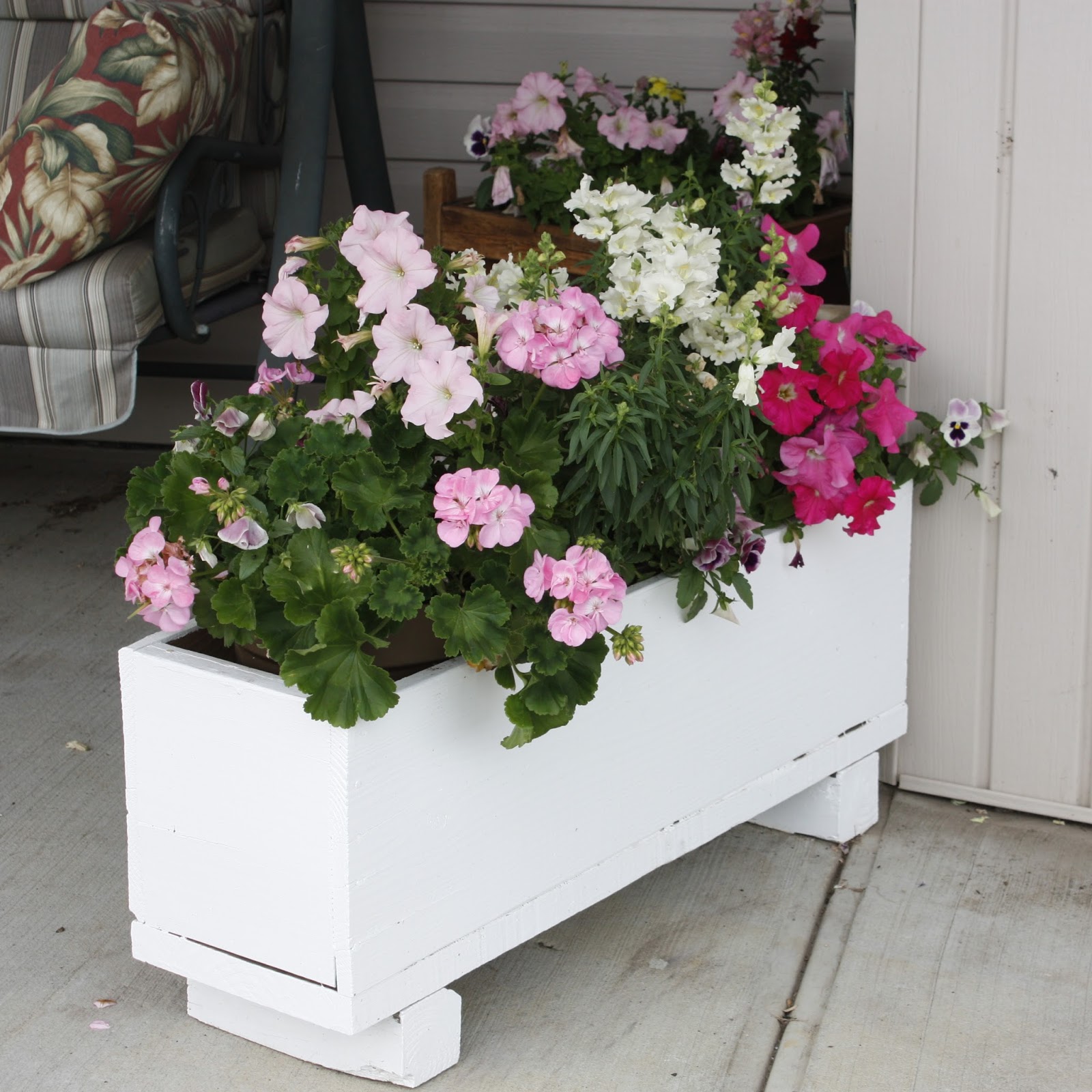 Artsybuildinglady: Shipping Crate Turned Patio Planter
