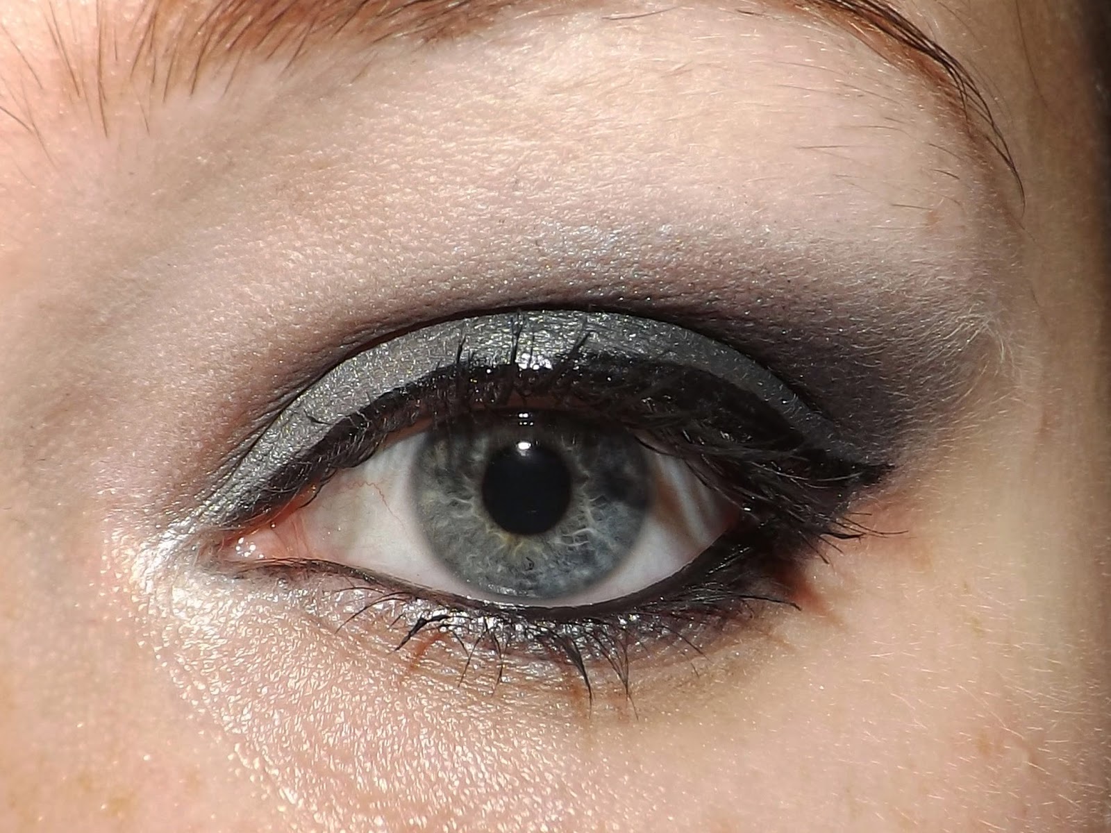 Dramatic Smoky Eye Tutorial