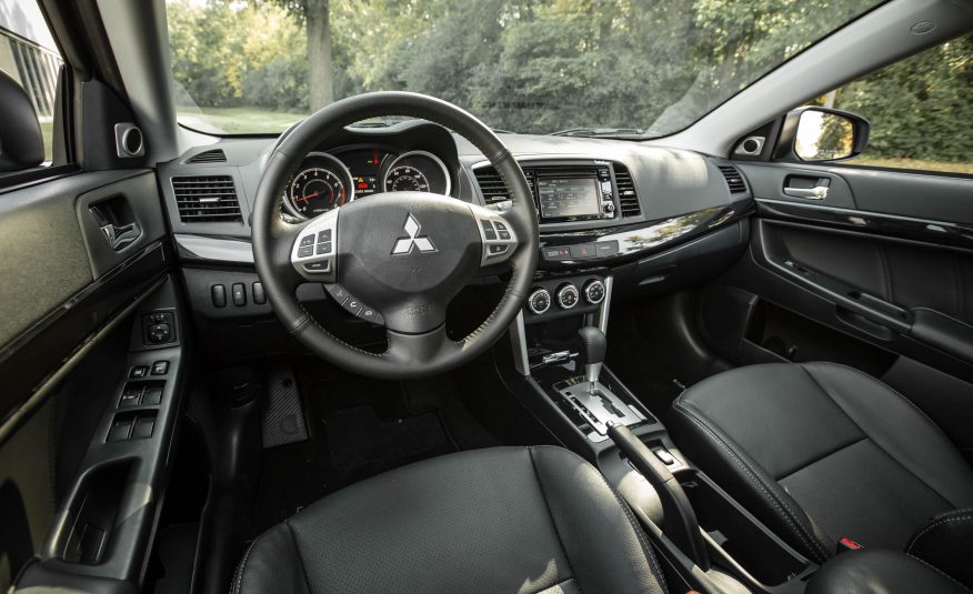 CAR AND MOTOR NEWS: 2017 Mitsubishi Lancer AWD