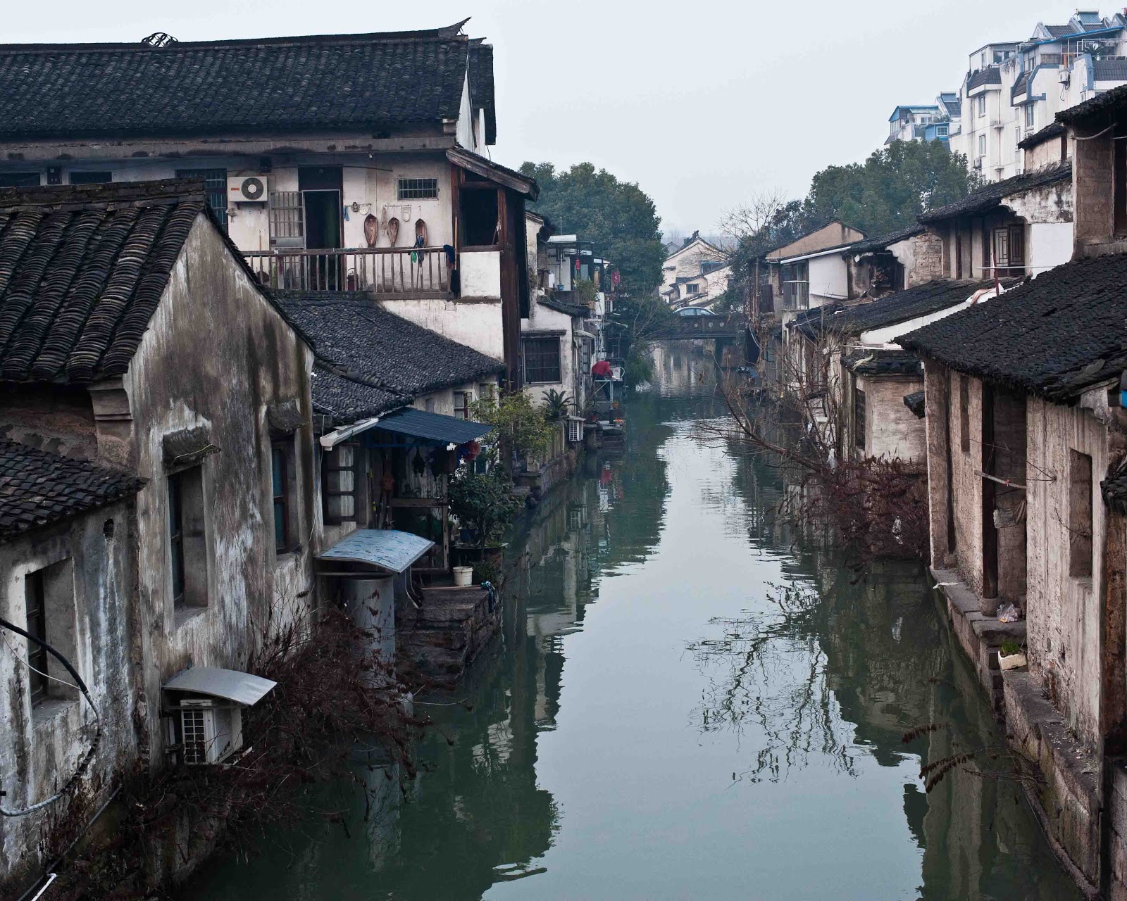 Life on Nanchang Lu: 24 Hours in Shaoxing