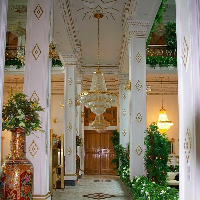 BILLIONAIRE, RAZAK OKOYA FINALY SEAL THE DEAL WITH PRETTY SOCIALITE ...