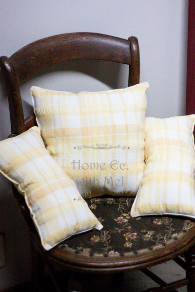 From Table Runner To Pillows In An Afternoon - Home Ec. with Mel