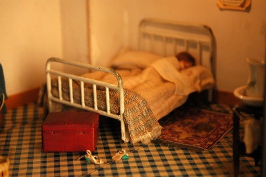 bensozia: Dollhouse Murder Scenes