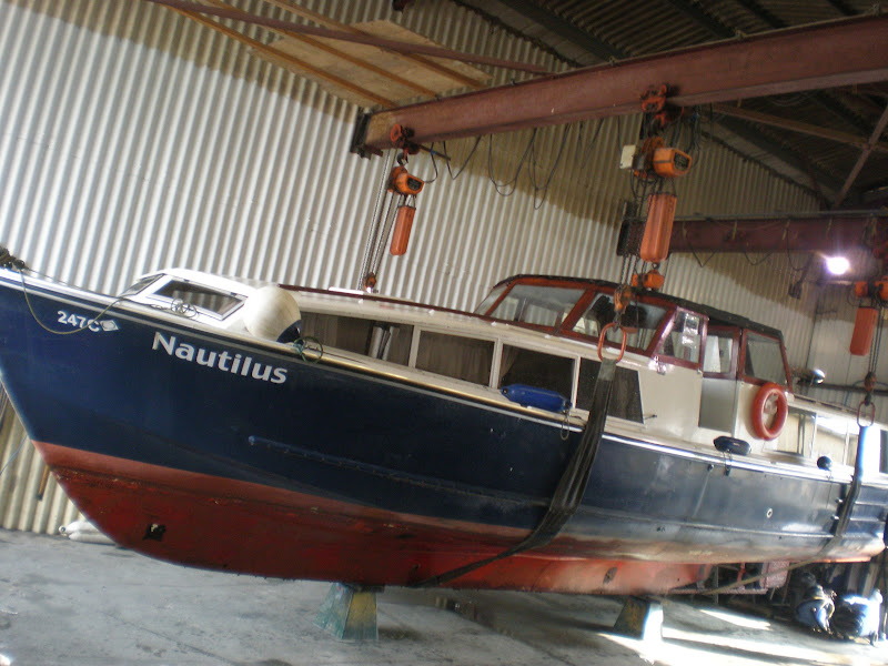 UK Marine Surveyor based in Preveza Greece.: Jack Powles 39 River Cruiser