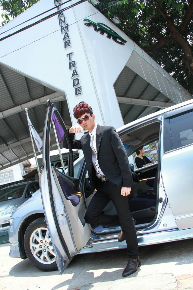 M y a n m a r H u n k s: Shin Thant Aung