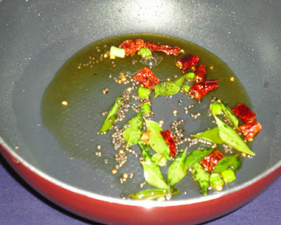 Vidyas Veg Recipes: Farasbi batata bhaji recipe - French beans potato sabzi