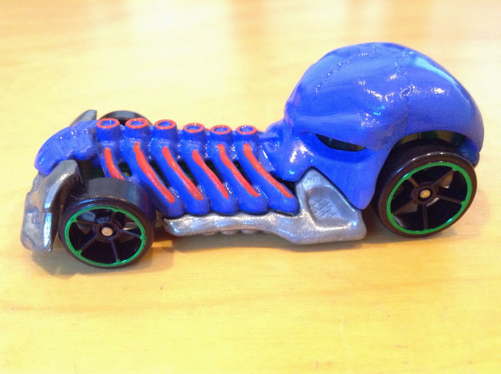 JULIAN'S HOT WHEELS BLOG: Personally Customized - Skull Crusher