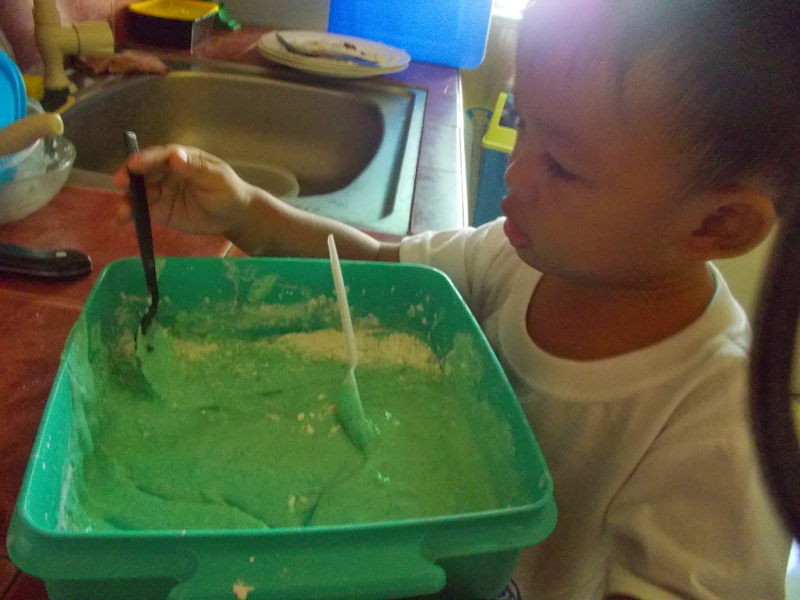 How to Make Homemade Toddler-Safe Clay! - H A P P i M E S S